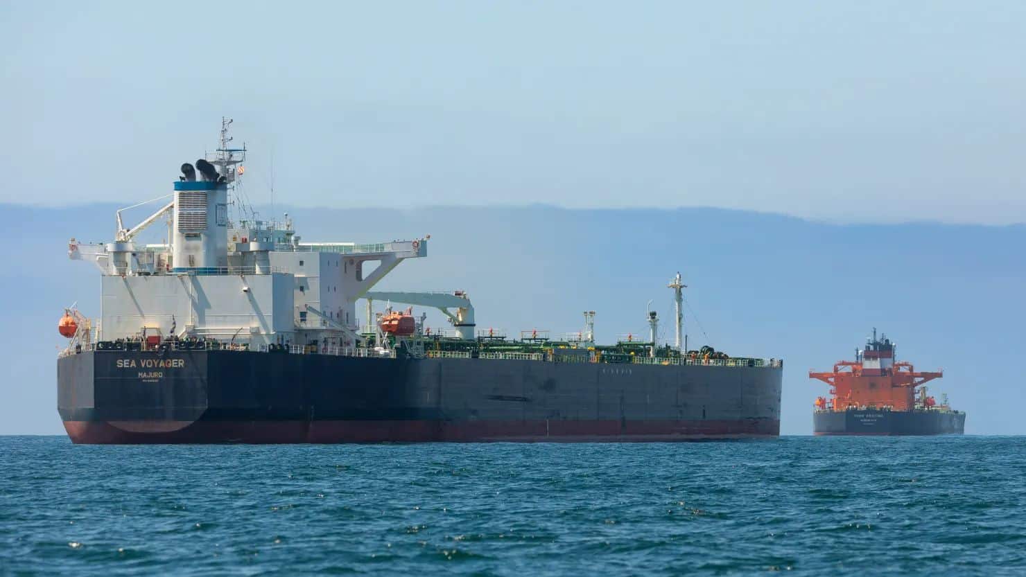 Oil prices jump after Trump says China agreed to buy U.S. crude ...