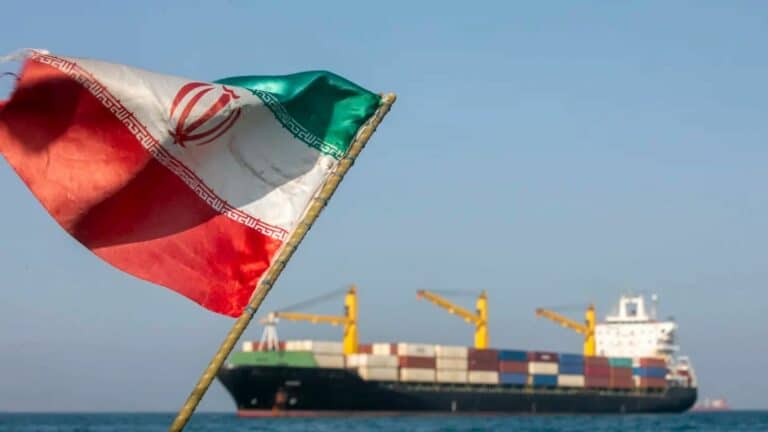 U.S. conducts ‘self-defense strikes’ in Iran as Trump pushes for peace ...